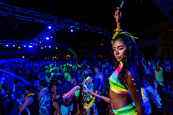 Riu Party: las mejores fiestas temáticas durante tus vacaciones ...